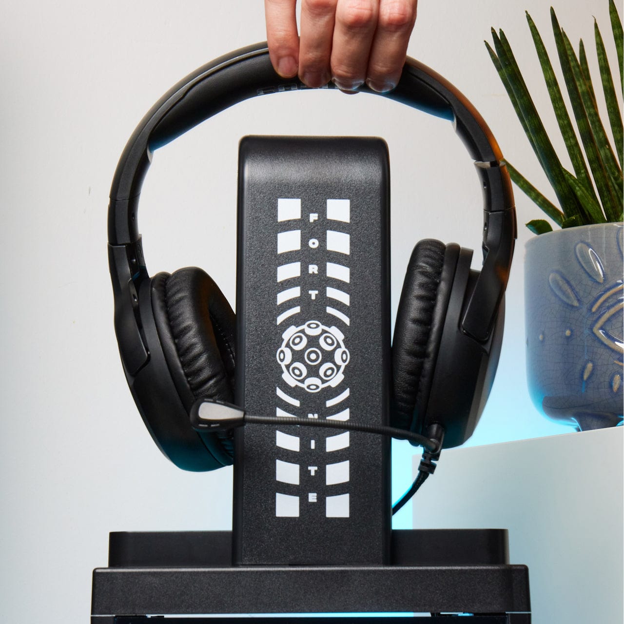 Official Fortnite Light Locker – Just Geek