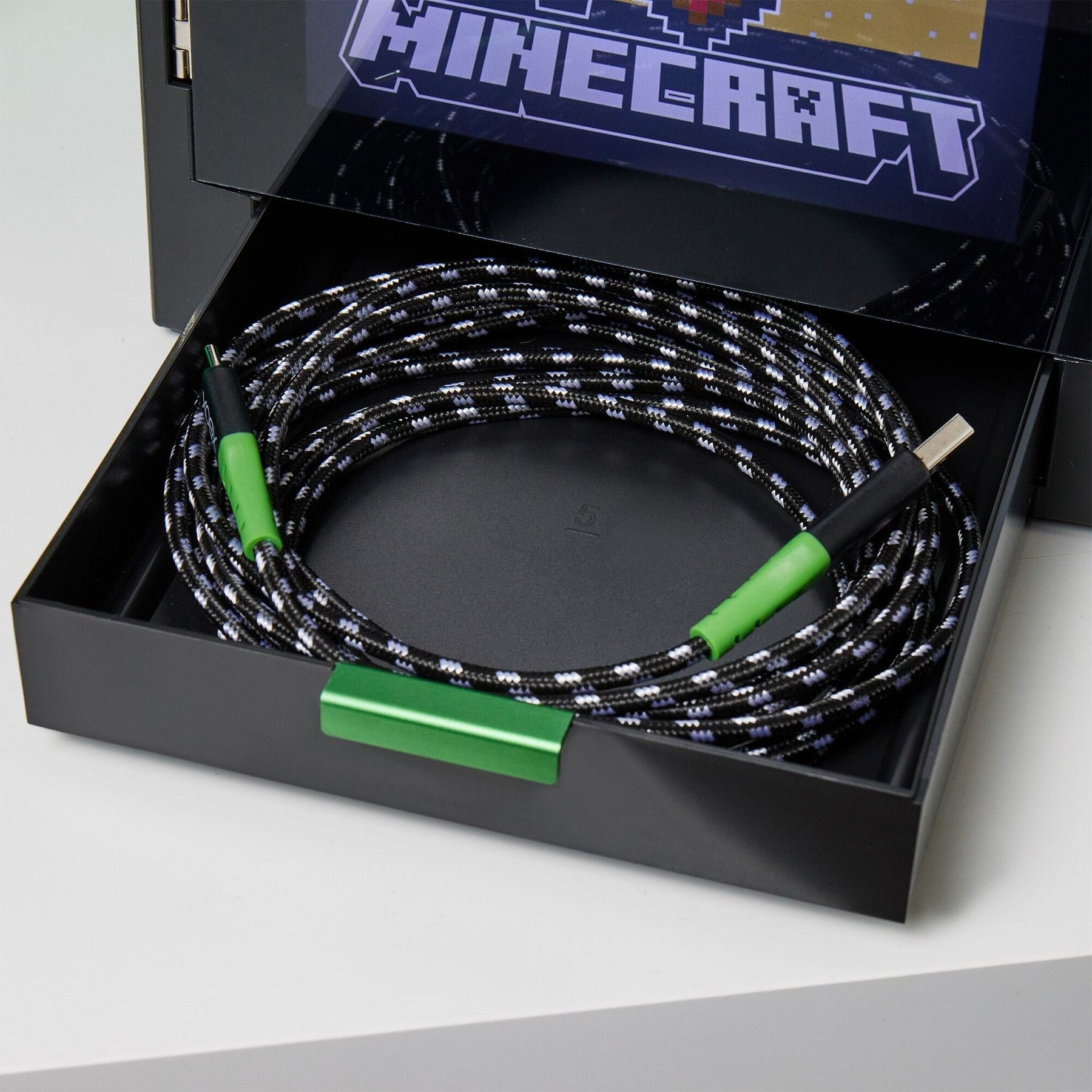 Official Minecraft Light Locker – Just Geek